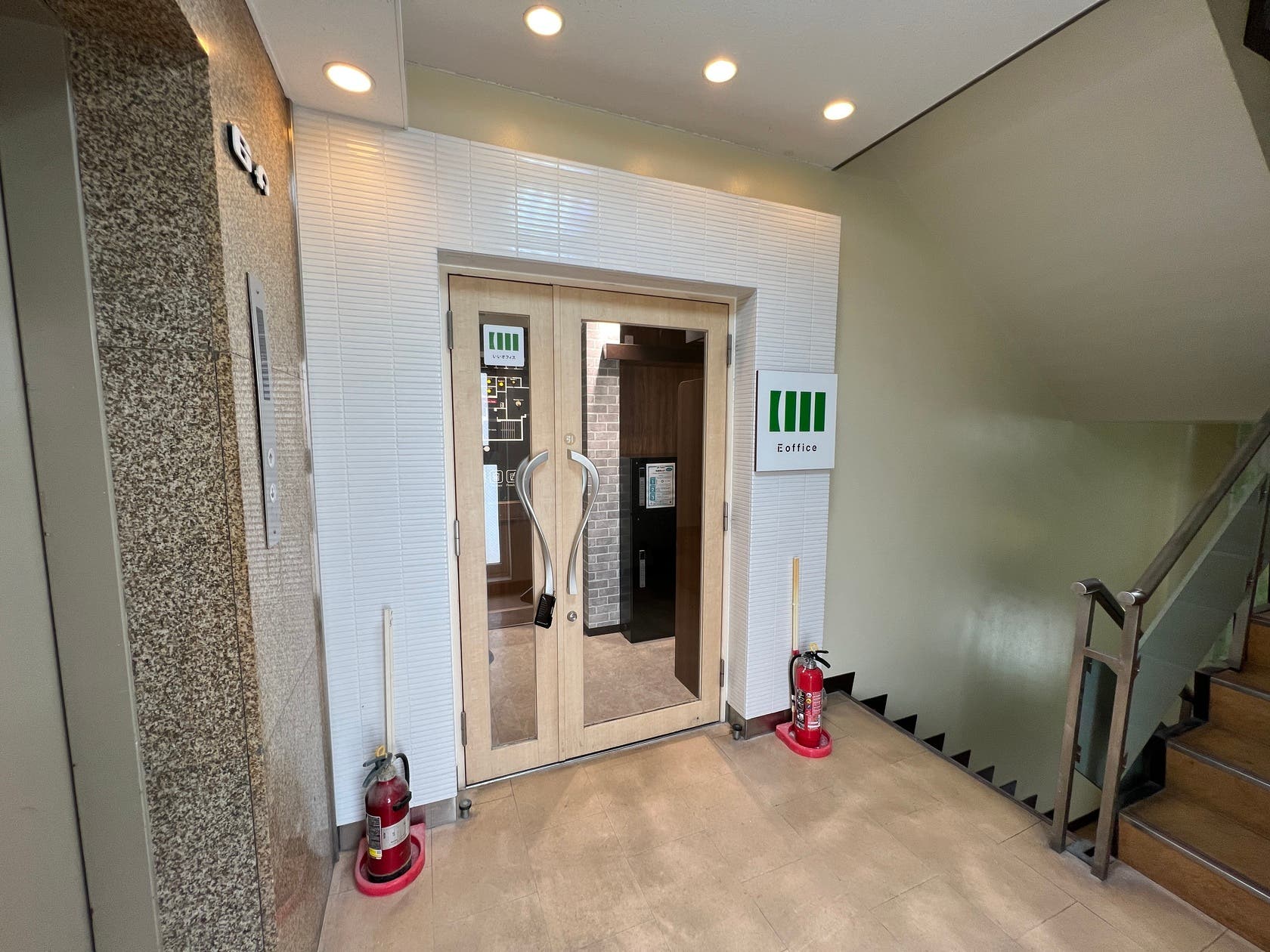 【五反田駅直結】オンライン会議可能な1名完全個室｜ブース10の写真6