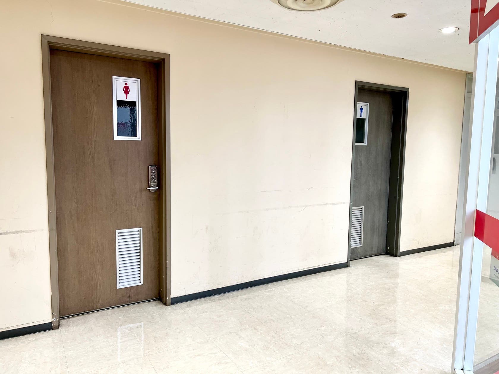 衝撃価格　東銀座駅直結🚇綺麗なオフィスで作業＆自習💻　wi-fi/電源あり/同ビルにコンビニあり（コワーキング）VD5の写真9