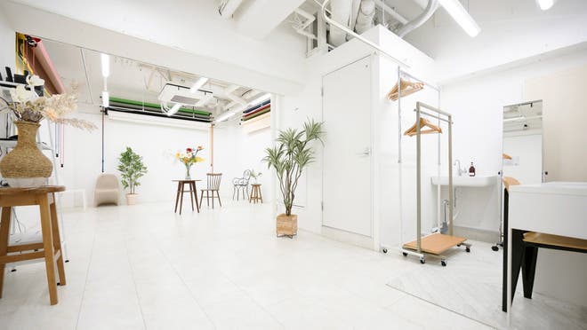 代々木駅1分・新宿駅4分! 写真も動画も同料金! 個人・商用どちらもOKのレンタル撮影スタジオ【belukha(ベルカ)】の写真2