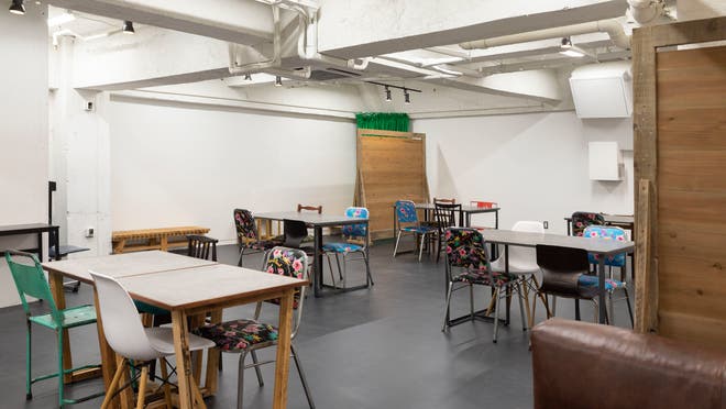 【JR赤羽駅徒歩3分】撮影イベント打ち合わせ等多目的にご利用いただけるレンタルスペース ※2025/12/31営業終了の写真2