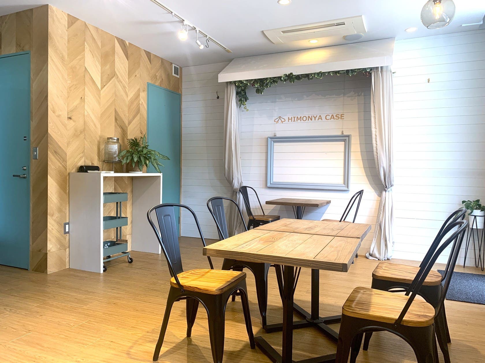 【学芸大学のカフェ風レンタルスペース】各種パーティ―やワークショップ、撮影に！大型スーパー、コインパーキングのすぐ近くの写真7