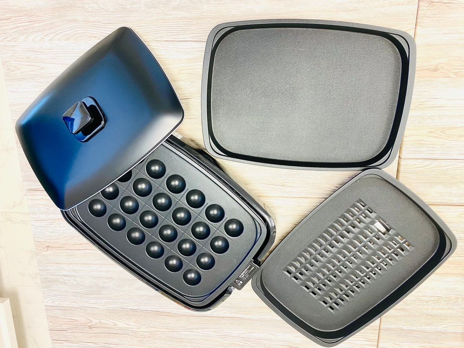 ③多機能ホットプレート：プレート3種（網焼き肉・平面・たこ焼き）の画像1