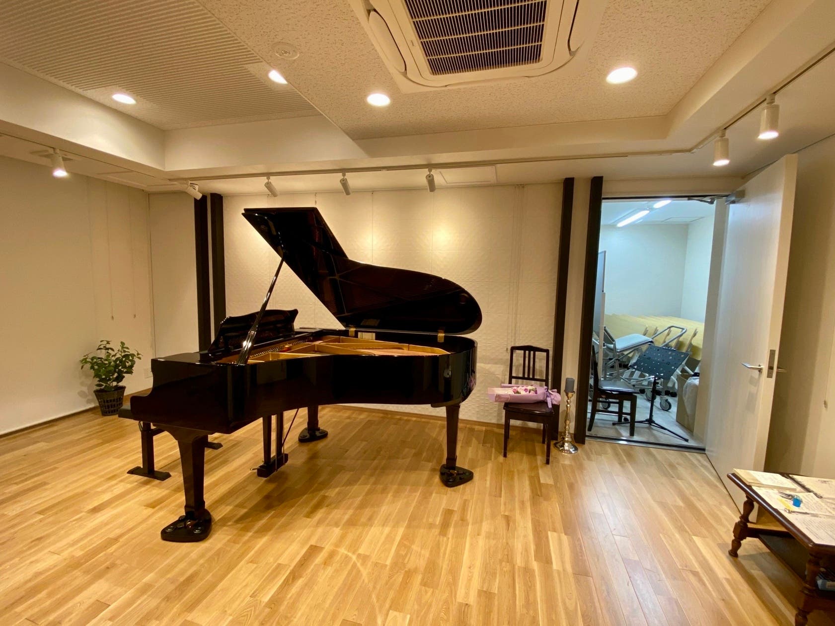 【豊かな響きのホール】阪急西宮北口駅から徒歩5分！防音/Wi-Fi完備！〈クラシックコンサート、発表会、リハーサルに最適〉の写真9