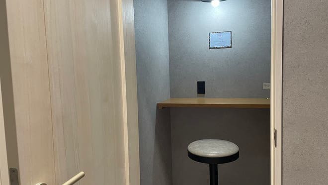 【T-1】テレカンブース(天井空きあり)▼通話/動画イヤホン必須の写真1