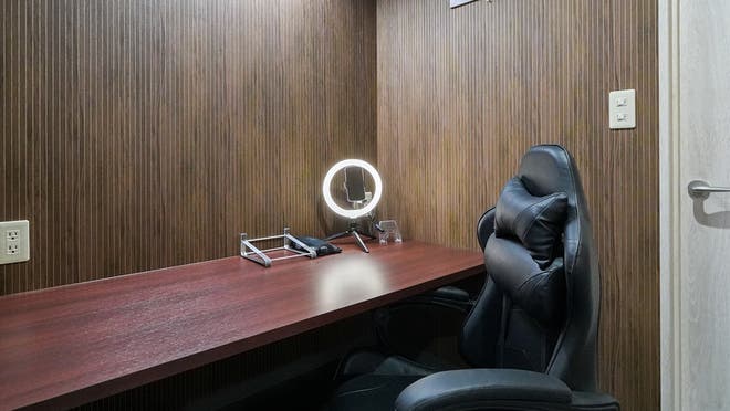 テレワークやリモートワーク、ミシン作業などに最適なお一人様用コアーキングスペース:完全個室!!の写真8