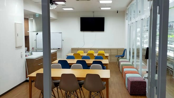 【CROSS WORK名古屋グローバルゲート】ささしまライブ駅直結、グローバルゲート内!キッチン付きコミュニティラウンジの写真2