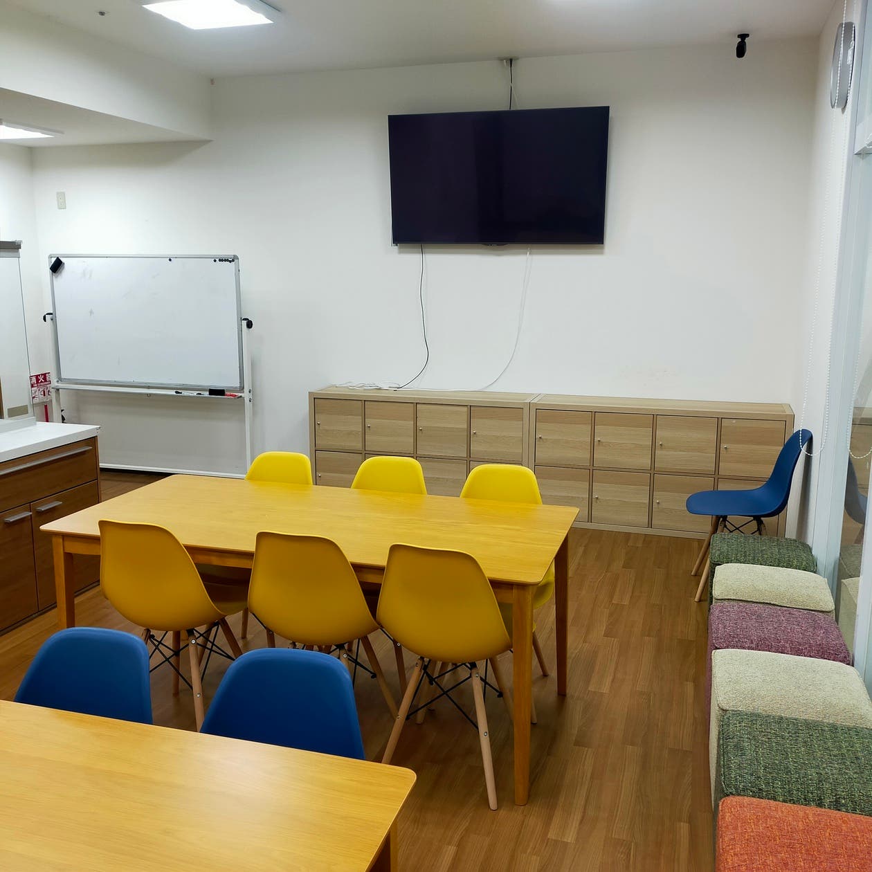 【CROSS WORK名古屋グローバルゲート】ささしまライブ駅直結、グローバルゲート内！キッチン付きコミュニティラウンジの写真3