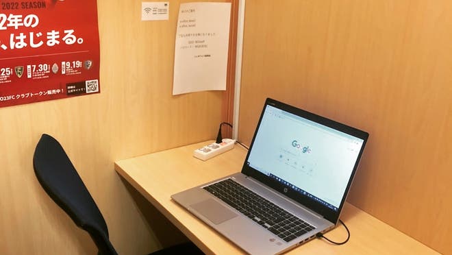 【個室ブース】葛西駅西口徒歩1分のシェアオフィス、【無料】高速Wi-Fi/モニター/電源/ドリンク等設備充実の写真1