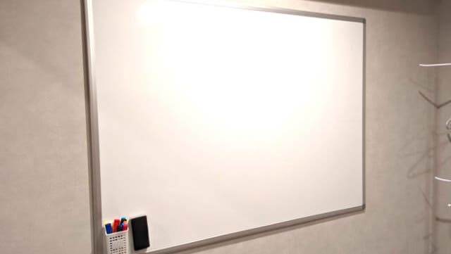 会議室(1~4人用)Wi-Fi完備/大型モニター/WEB会議/フリードリンクの写真9