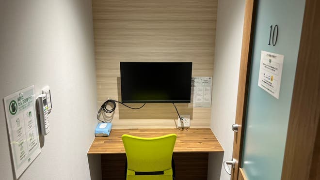 【五反田駅直結】オンライン会議可能な1名完全個室|ブース10の写真1