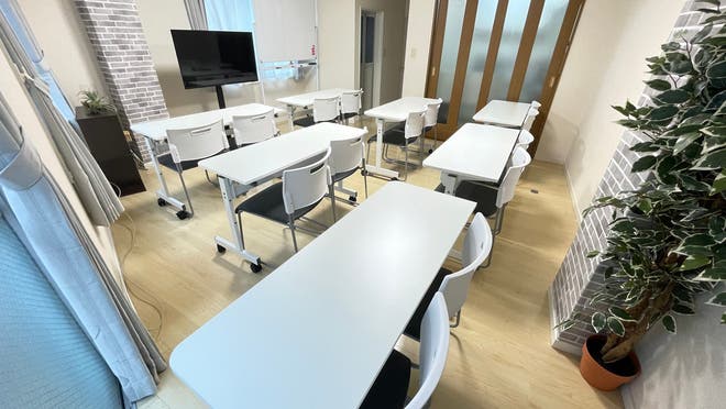 大井町駅徒歩3分!セミナーもできる広々会議室☆新規リフォーム済み✨の写真4