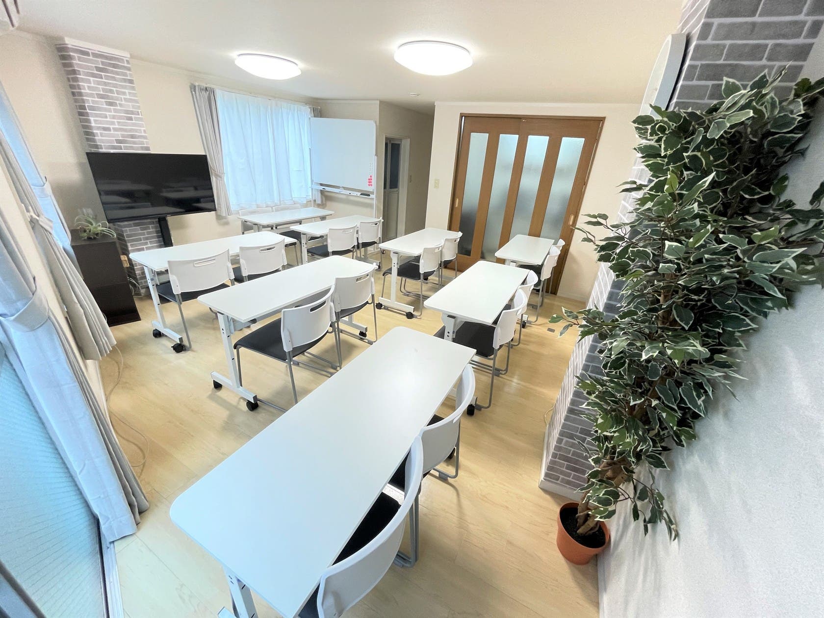 大井町駅徒歩3分！セミナーもできる広々会議室☆新規リフォーム済み✨の写真6