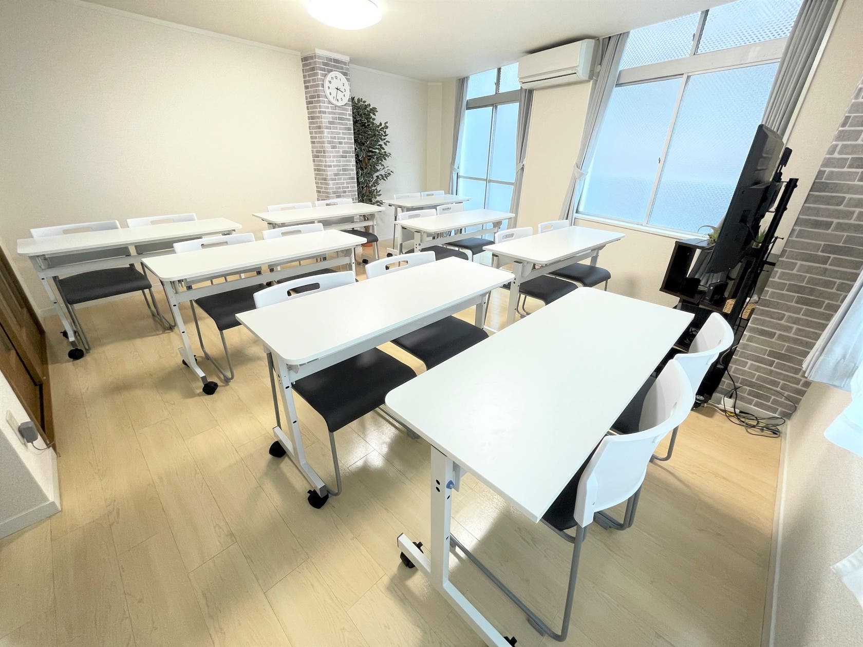 大井町駅徒歩3分！セミナーもできる広々会議室☆新規リフォーム済み✨の写真8