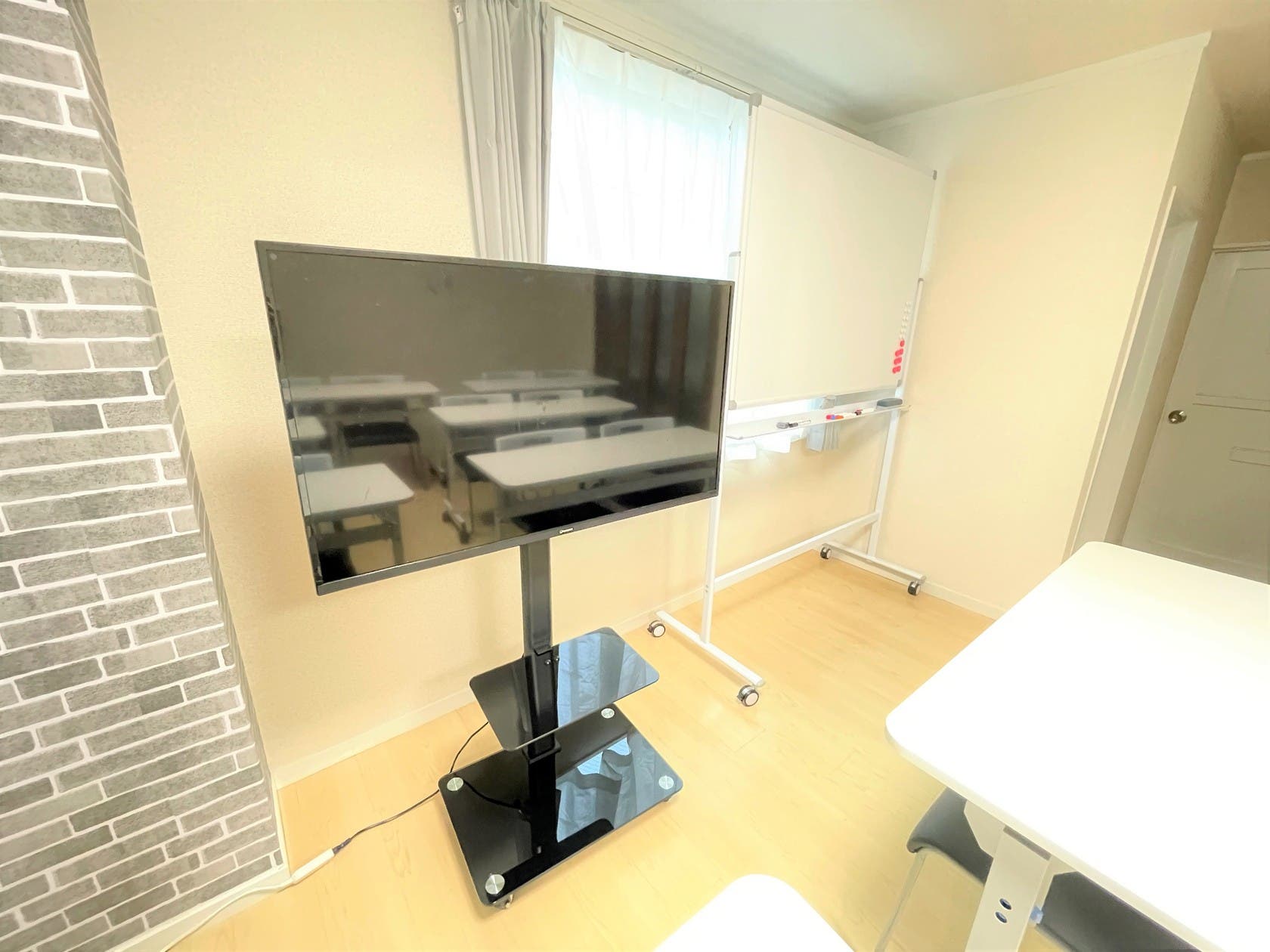 大井町駅徒歩3分！セミナーもできる広々会議室☆新規リフォーム済み✨の写真12