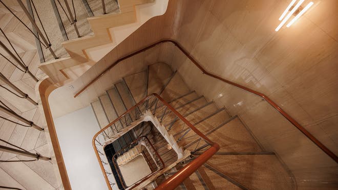 大阪本町駅近の白く洗練されたレンタルスペースの写真11