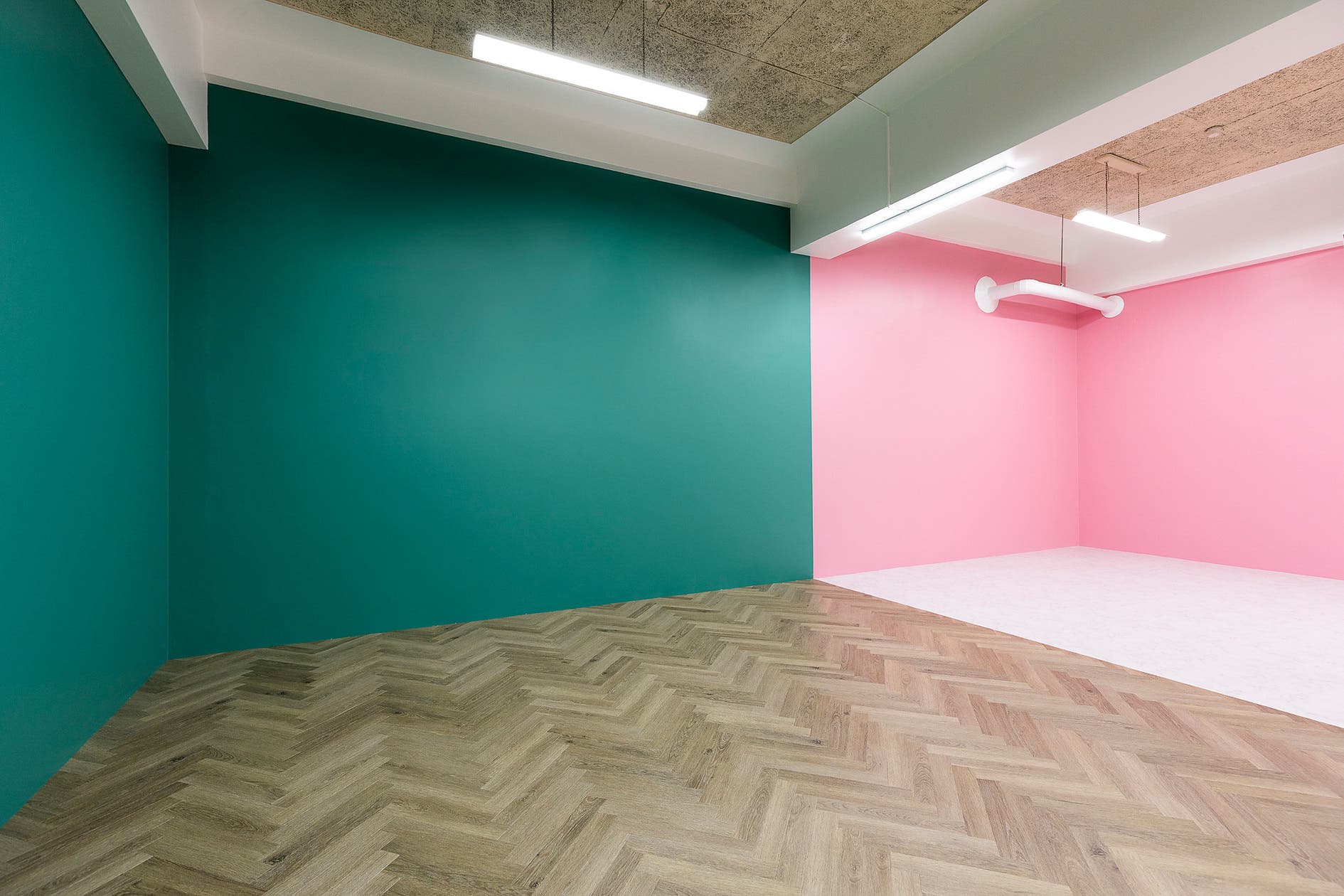 堺筋本町徒歩2分のレンタルスペースの写真1