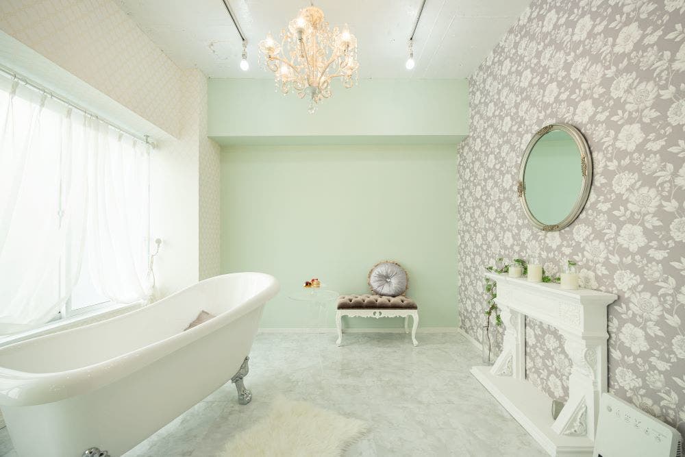 【apps Est】圧倒的明るさ！猫脚バスタブの入った上品で可愛い女性が輝くレフ版要らず空間◎肌も綺麗に映る可愛さ満点空間◎の写真4