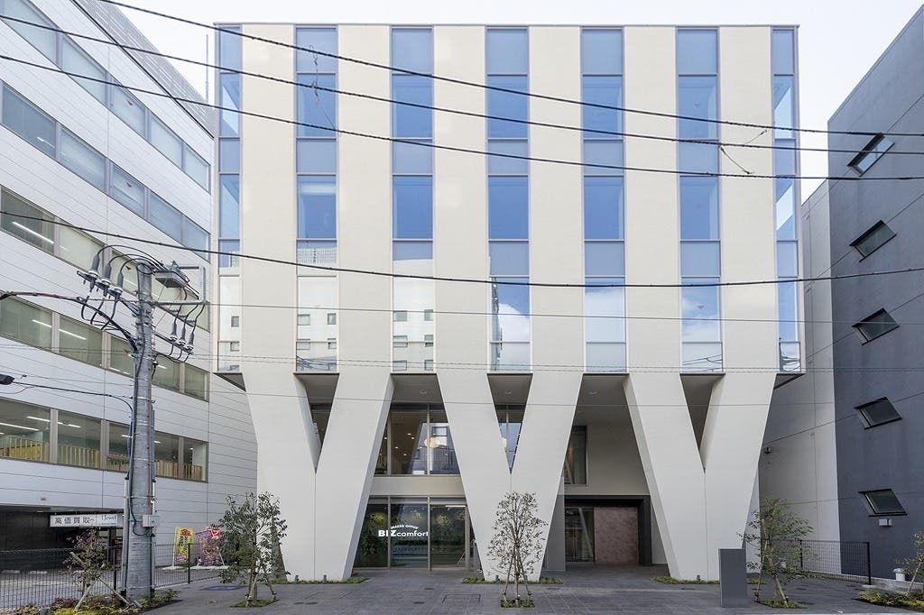 【千葉西口徒歩1分】打合せやWEB会議に使える✨10名用会議室 #Wi-Fi #電源 #フリードリンク#モニター＆ホワイトボードの写真3