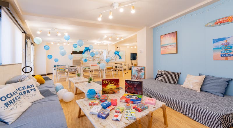 早夏SALE🍋✨ひろびろ50㎡✨ふんわりやわらか床🎵100インチスクリーン📺ボドゲ充実👍24H営業⌚終電待ちに😊