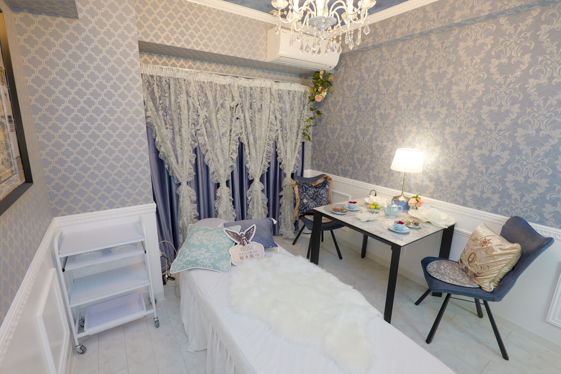 👑リオンズ柏駅前プレミア👑ヨーロッパ調/完全個室型サロン 🌺/エステ💆‍♀️リラク・整体💅撮影可/エレベーター有・柏駅3分の写真1