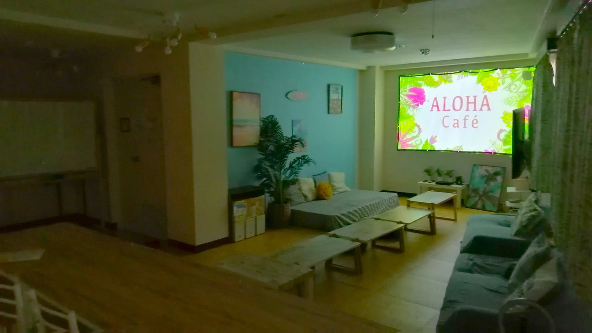 メリクリ🎉🎅✨ひろびろ50㎡✨ふんわりやわらか床🎵100インチスクリーン📺ボドゲ充実👍24時間営業⌚終電待ちに😊の写真6