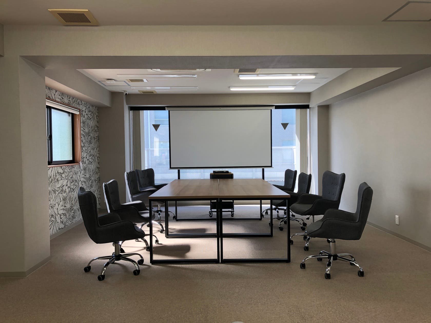JR神戸駅前２分の60㎡大会議室です。商談会・物販等イベント向けパーティースペース。キッチンあり。の写真6