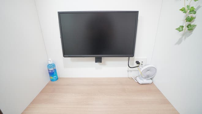 <シュシュWork新大阪No.1>完全個室💼Wi-Fi📶モニター🖥テレワーク/ZOOM/自習/作業場所の写真2