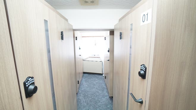 <シュシュWork新大阪No.4>完全個室💼Wi-Fi📶モニター🖥テレワーク/ZOOM/自習/作業場所の写真3