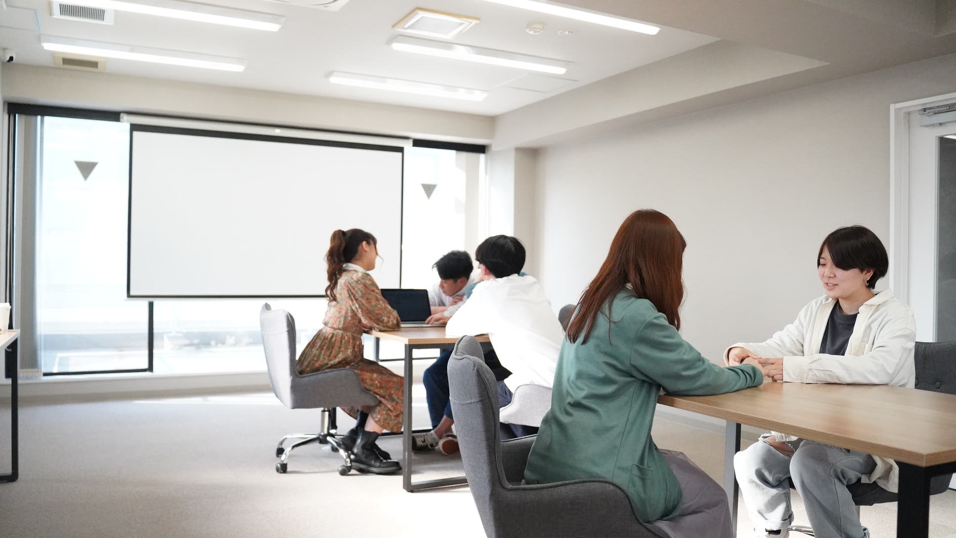 JR神戸駅前２分の60㎡大会議室です。商談会・物販等イベント向けパーティースペース。キッチンあり。の写真10