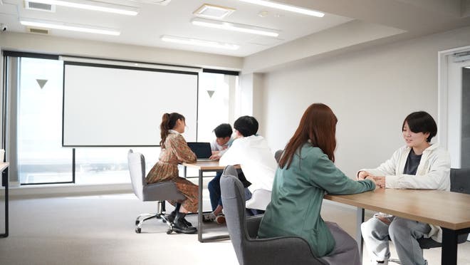 JR神戸駅前2分の60㎡大会議室です。商談会・物販等イベント向けパーティースペース。キッチンあり。の写真10