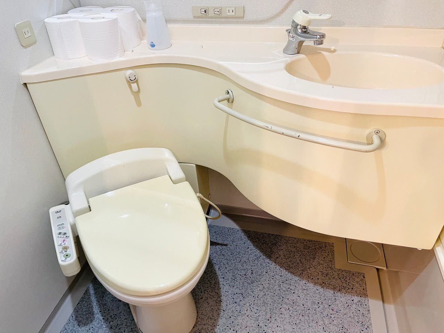 【期間限定Sale：♪TikTokで話題のスペース🎀】女子会💕人気テレビゲーム機有🎮12名利用可🍷ゴミ捨て無料🌈一階両隣無角部屋の写真20