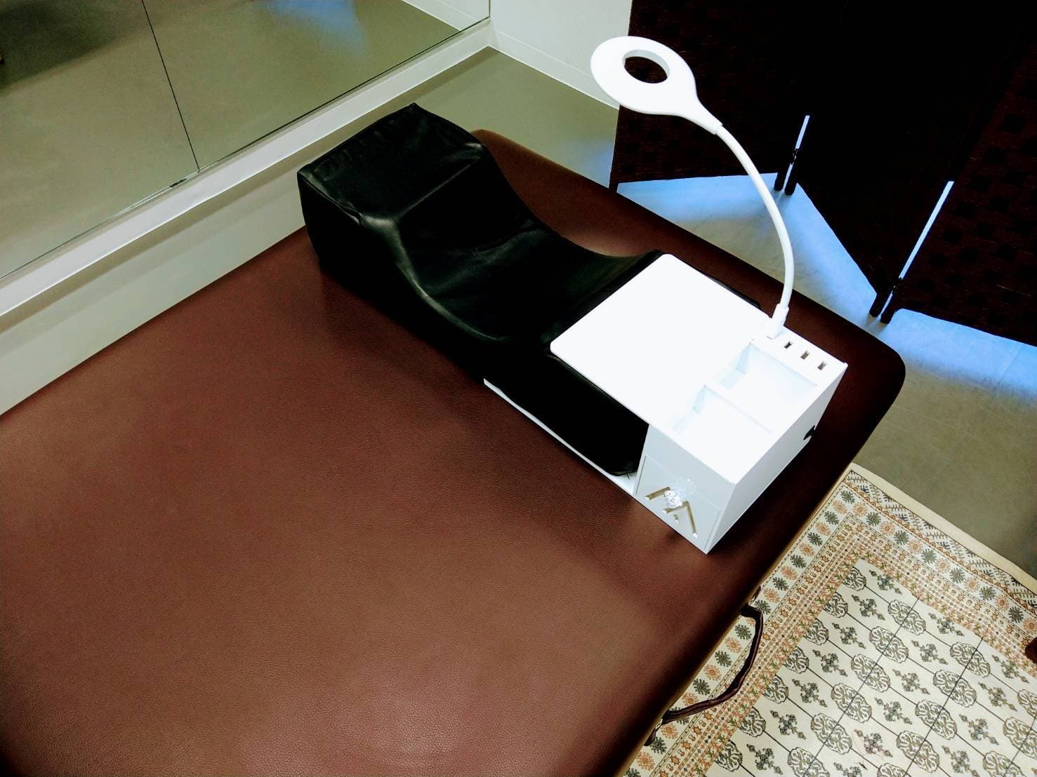 【リニューアル🎉特別価格✨】駅近30秒🌈最大22％OFF🌈一面鏡張りの広々サロン💎24ｈ整体・エステ・まつエクに💕の写真5