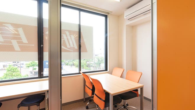 大垣駅から徒歩5分の個室レンタルスペースの写真1