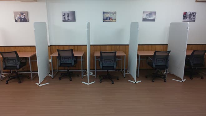 京王線芦花公園から徒歩3分 365日24時間利用可能なコワーキングスペース・自習室の写真1