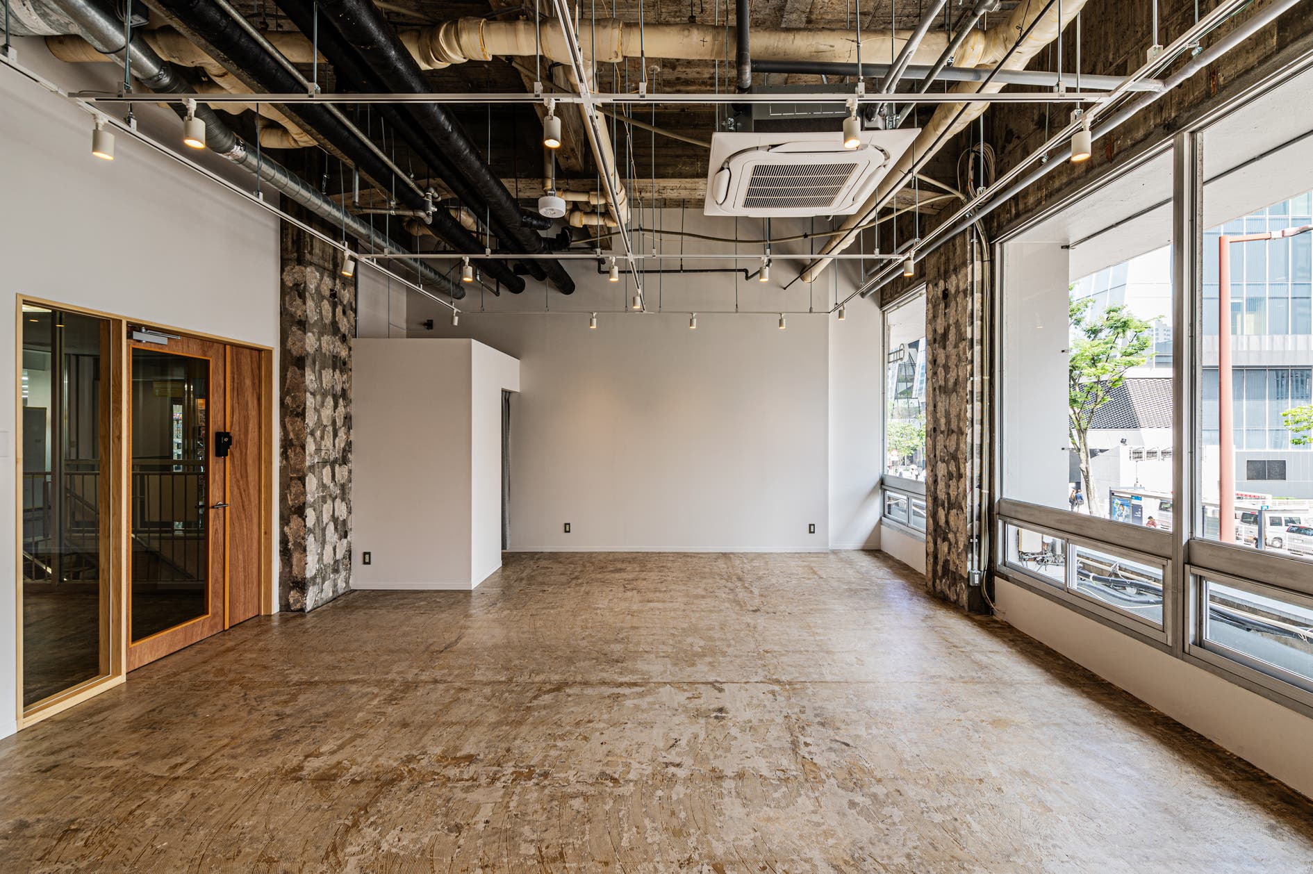 🅰️✨天神駅徒歩6分🏢試着室完備◎ポップアップ、フリマ会場、展示会、撮影に最適なイベントスペースの写真9