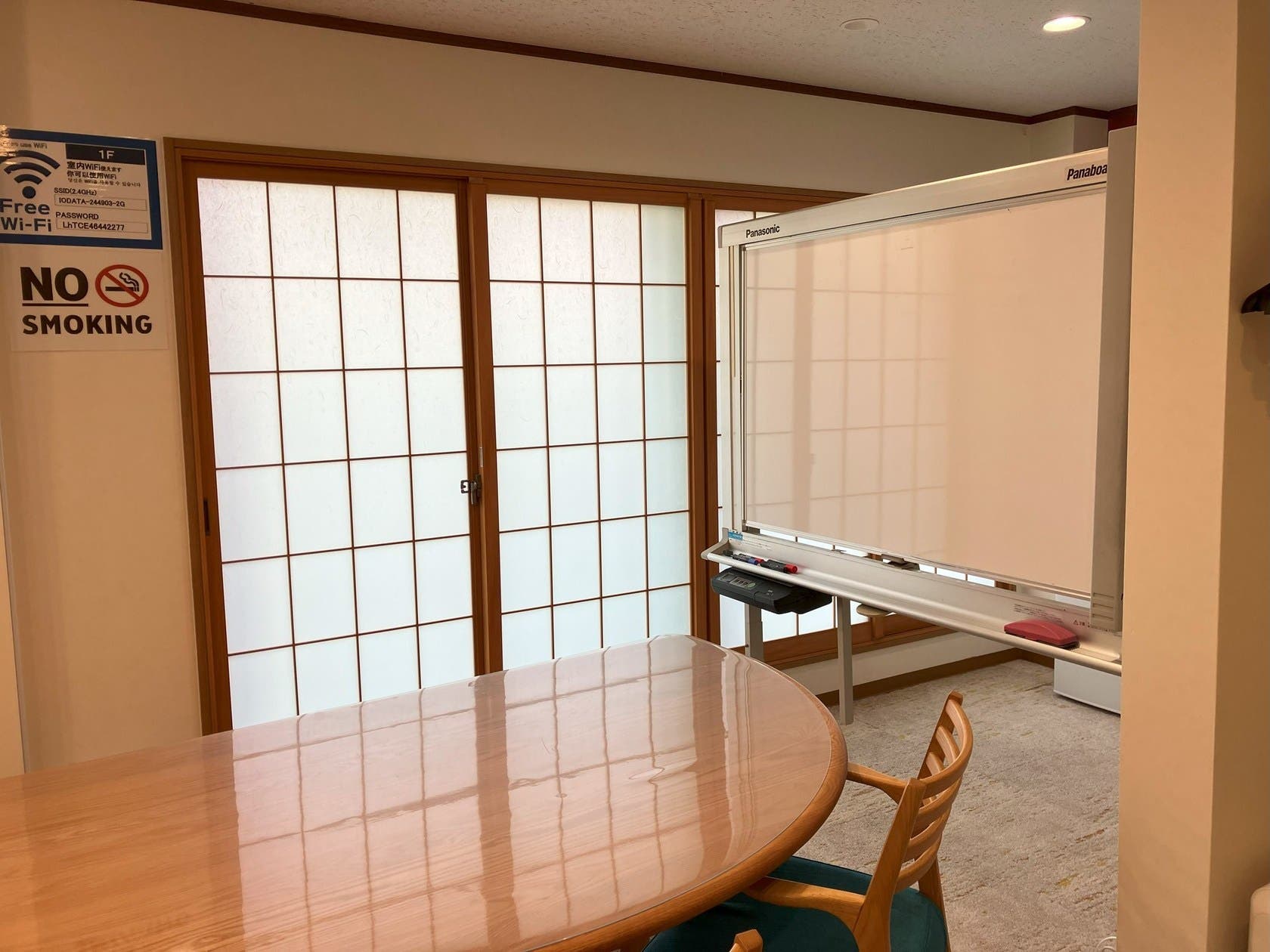 【レンタルスペースAO太宰府】音楽収録やYoutube撮影、テレワークや打ち合わせ、自習、スクール、会議など活用できます♪の写真10