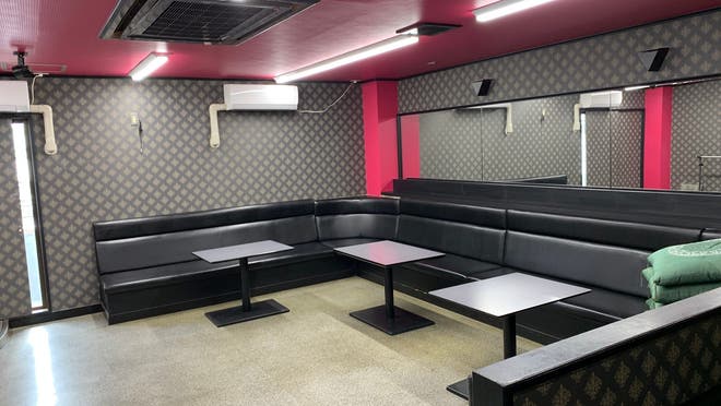 駅近、大箱多目的用途スペースの写真1