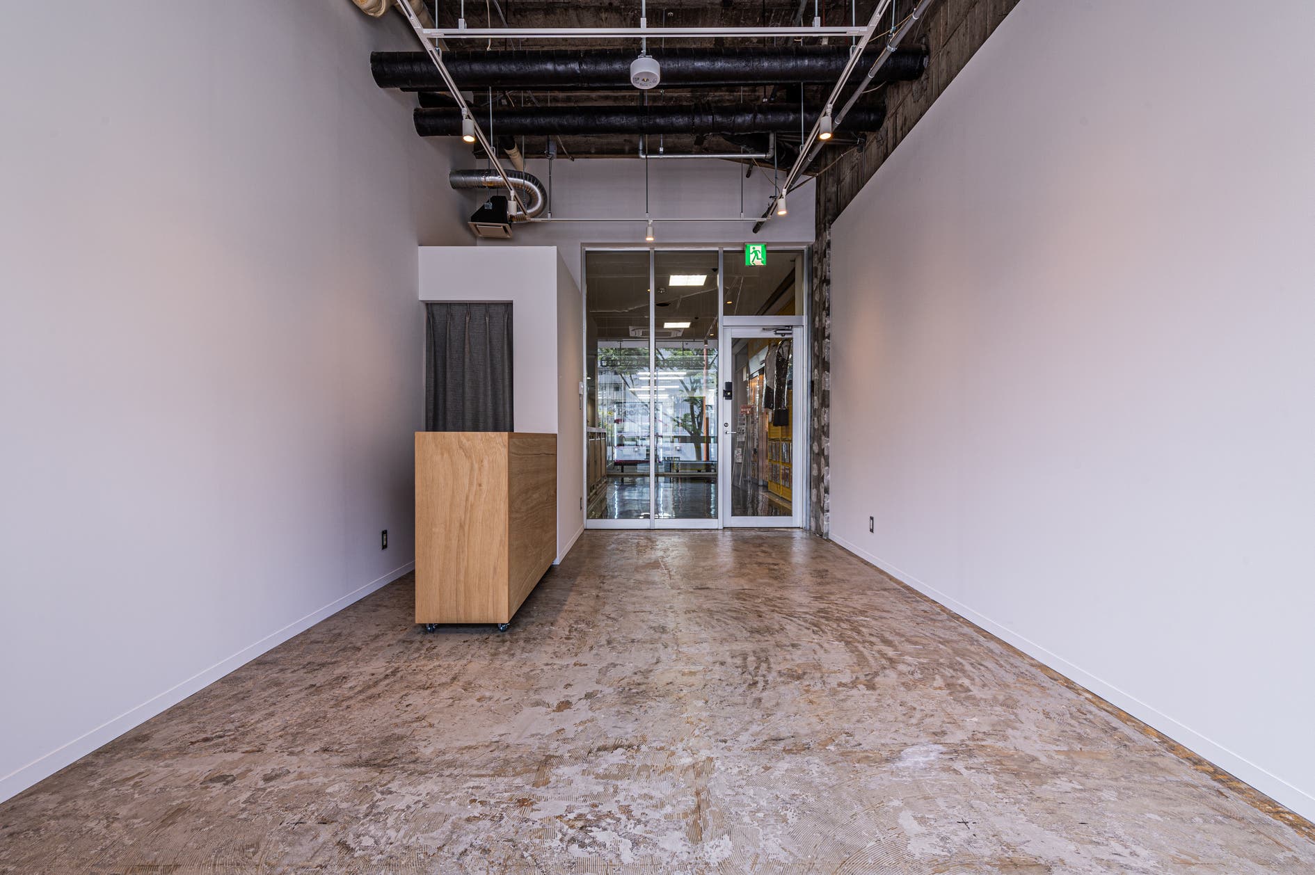 🅱️✨天神駅徒歩6分🏢試着室完備◎ポップアップ、フリマ会場、展示会、撮影に最適なイベントスペースの写真5