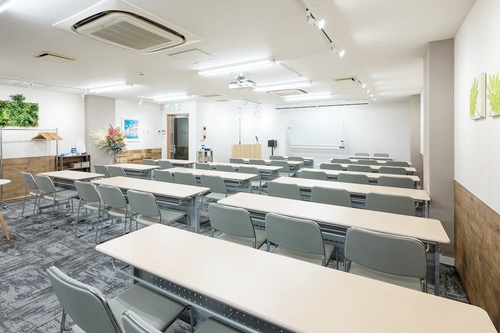 【市ヶ谷・半蔵門・九段下】最大54名収容の綺麗な会議室/会議・研修・イベント・ゲーム会/高速光WIFI/高画質プロジェクターの写真11