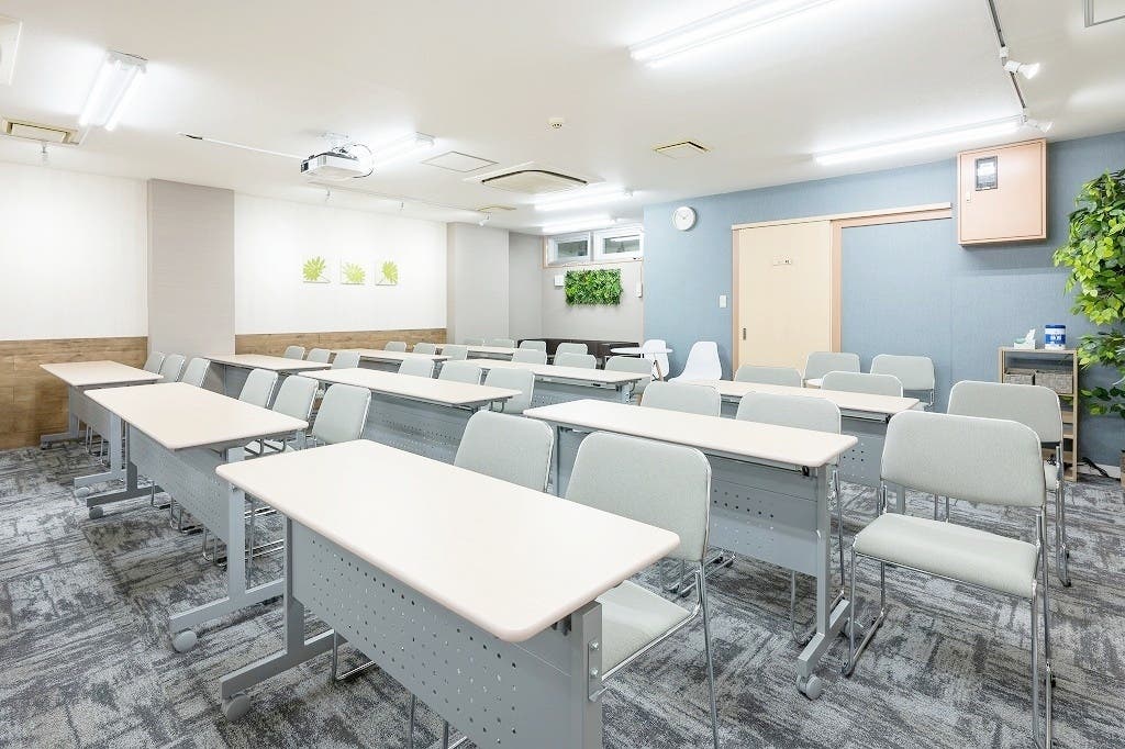 【市ヶ谷・半蔵門・九段下】最大54名収容の綺麗な会議室/会議・研修・イベント・ゲーム会/高速光WIFI/高画質プロジェクターの写真19