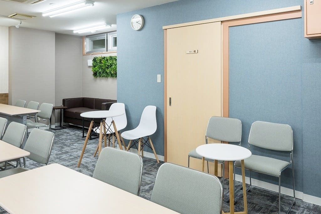 【市ヶ谷・半蔵門・九段下】最大54名収容の綺麗な会議室/会議・研修・イベント・ゲーム会/高速光WIFI/高画質プロジェクターの写真21