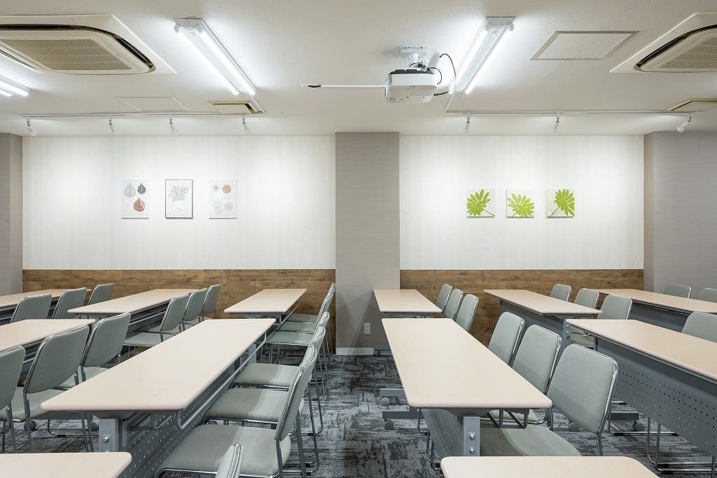 【市ヶ谷・半蔵門・九段下】最大54名収容の綺麗な会議室/会議・研修・イベント・ゲーム会/高速光WIFI/高画質プロジェクターの写真24