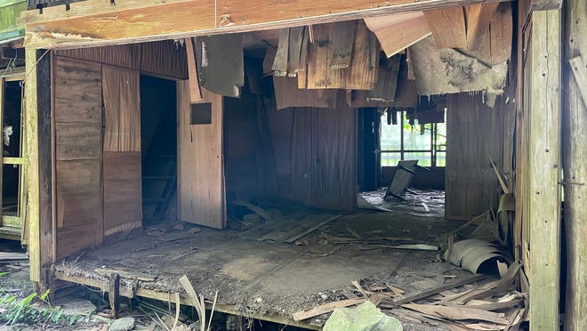 珍しいボロボロな和物廃墟で貸切撮影。テレビやMVロケで人気です。の写真2