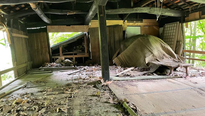 珍しいボロボロな和物廃墟で貸切撮影。テレビやMVロケで人気です。の写真4