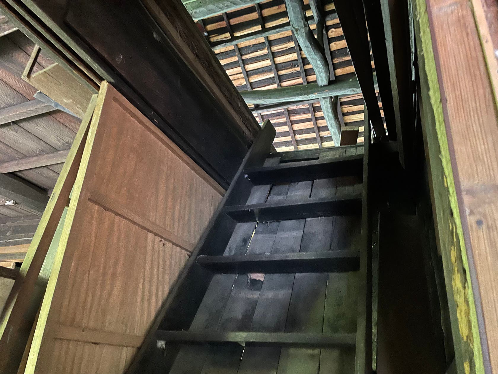 珍しいボロボロな和物廃墟で貸切撮影。テレビやMVロケで人気です。の写真5