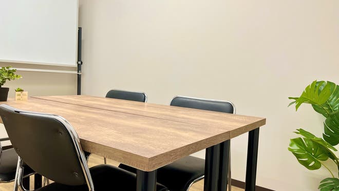N2 完全個室 東銀座駅直結 カジュアルな会議室【1~6名】の写真1