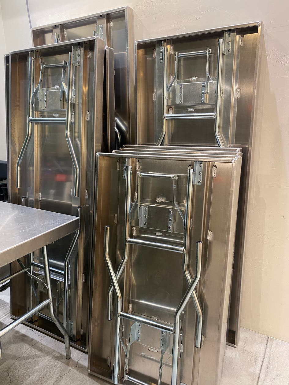 テーブル　小（62.5×108cm)の画像1