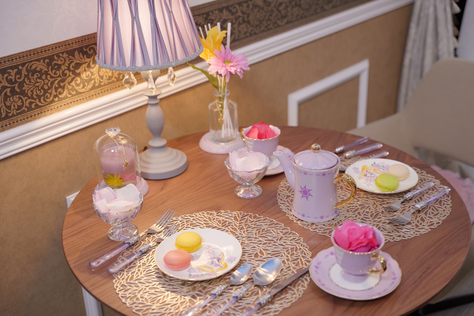 👑リオンズ新宿御苑前👑ヨーロッパ調/完全個室型サロン 🌺/エステ💆‍♀️リラク・整体💅撮影可/エレベーター有・新宿御苑前駅3分の写真9