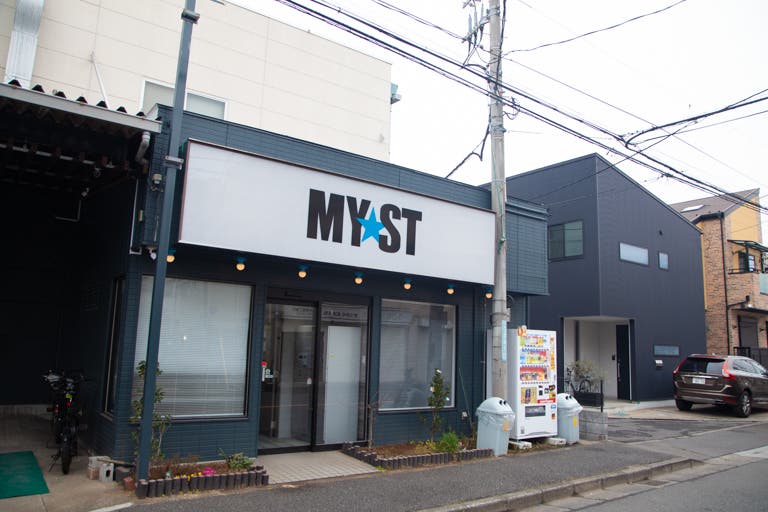 川口駅徒歩8分の会議室、コワーキングスペース運営でカフェやジムも併設していますの写真9