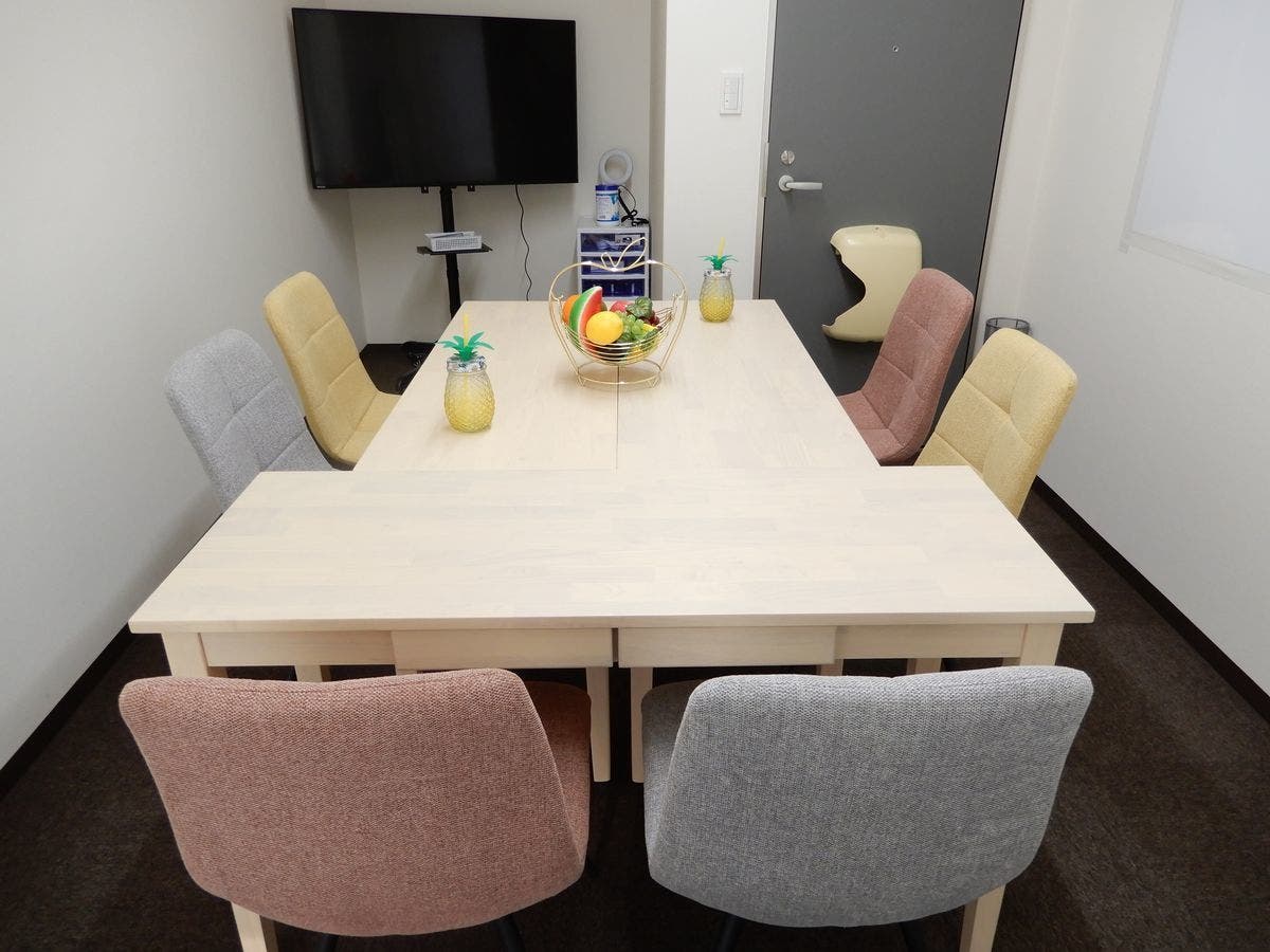 ＜フルーツ会議室🍋京都駅前＞【室内動画あり】高評価⭐️ｲﾝﾎﾞｲｽ⭐️ｴﾚﾍﾞｰﾀｰ・土足可⭐️ 区役所北隣⭐️ 陽あり角部屋の写真5